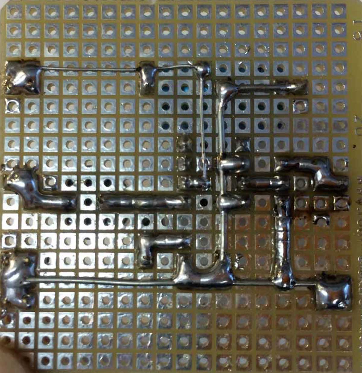 Building electronics – Electronics for Art and Education